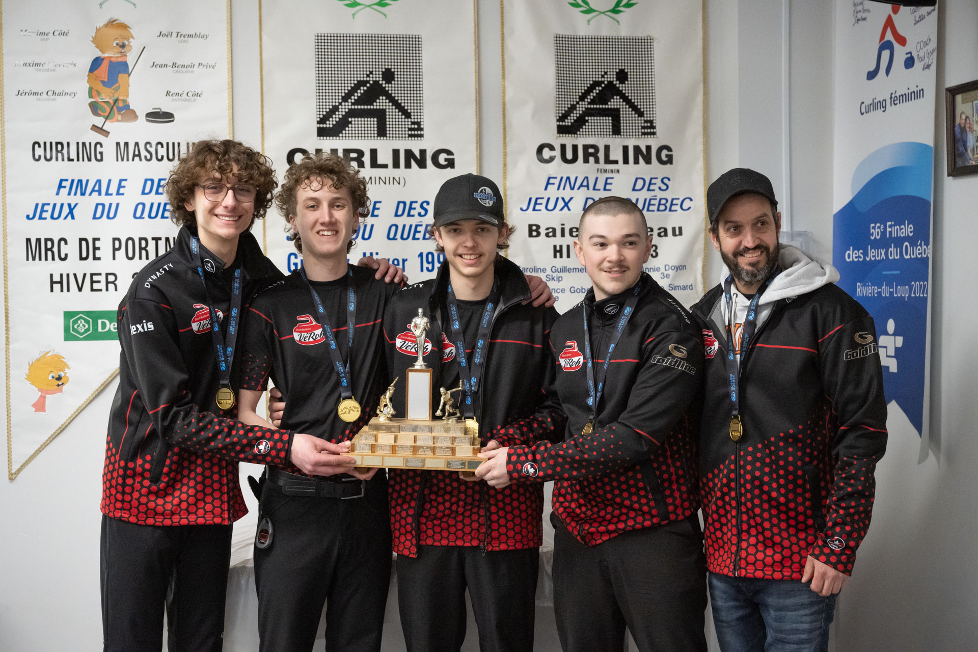 Club de curling Riverbend d'Alma – Le site représente l'ensemble des ...